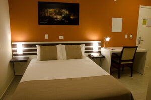 Bristol Portal do Iguaçu Hotel (Estado do Paraná, Curitiba), otel  Curitiba'dan