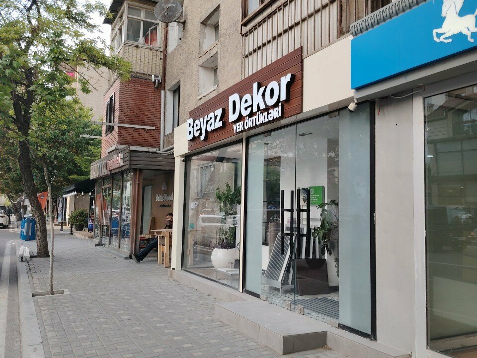 Parke Bəyaz Dekor, Bakü, foto