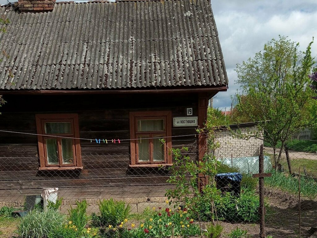 Heykel ve mezarlık taşı üreticileri Мир камня, Grodno, foto