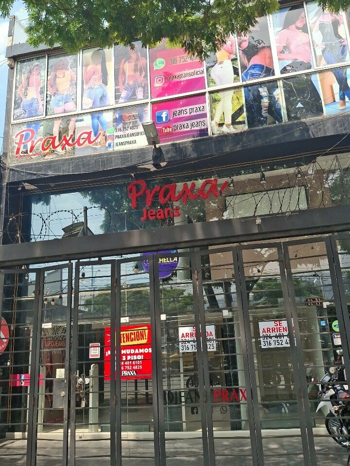 Dış giyim mağazası Praxa jeans, Cali, foto