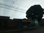 Parqueo Richar (Santa Cruz de la Sierra, Distrito Municipal 7, Subdistrito 86, Calle 3 Este, 17), otopark alanı  Santa‑Krus'tan