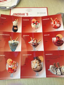 Jindrak Konditorei (Upper Austria, Stadt Linz, Herrenstraße), pasta, şekerleme ve tatlı  Linz'den