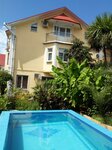 Azaliya (Lenina Street No:219/16), otel  Soçi'den