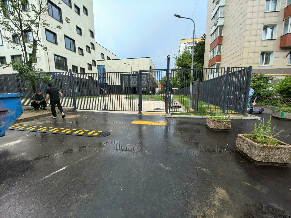 Ortaokul Romanov school new building, Moskova, foto