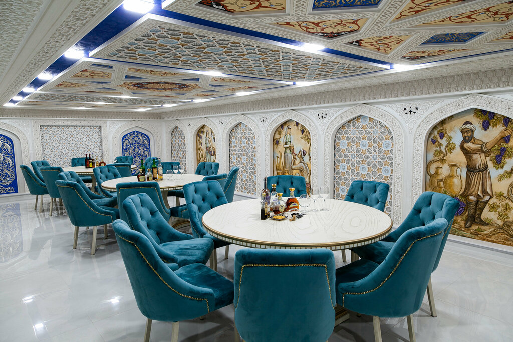 Alkollü ürünlerin üretimi Shohrud, Buhara, foto