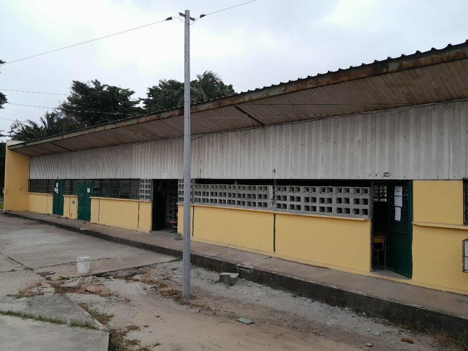 Yüksekokul Building Trade Training Center, Abican, foto