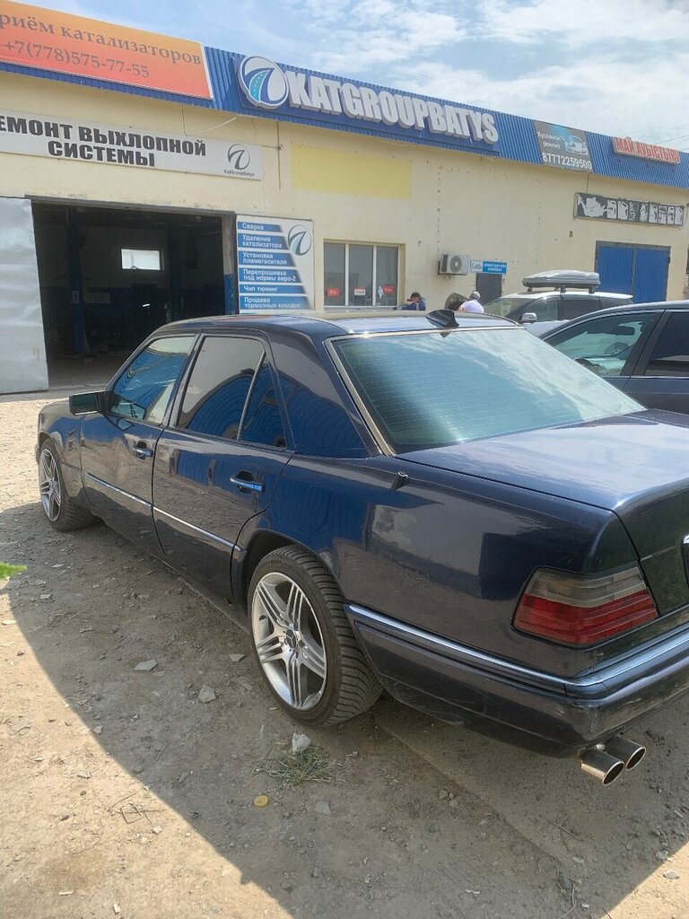 Otomobil servisi KatGroupBatys, Atırav, foto