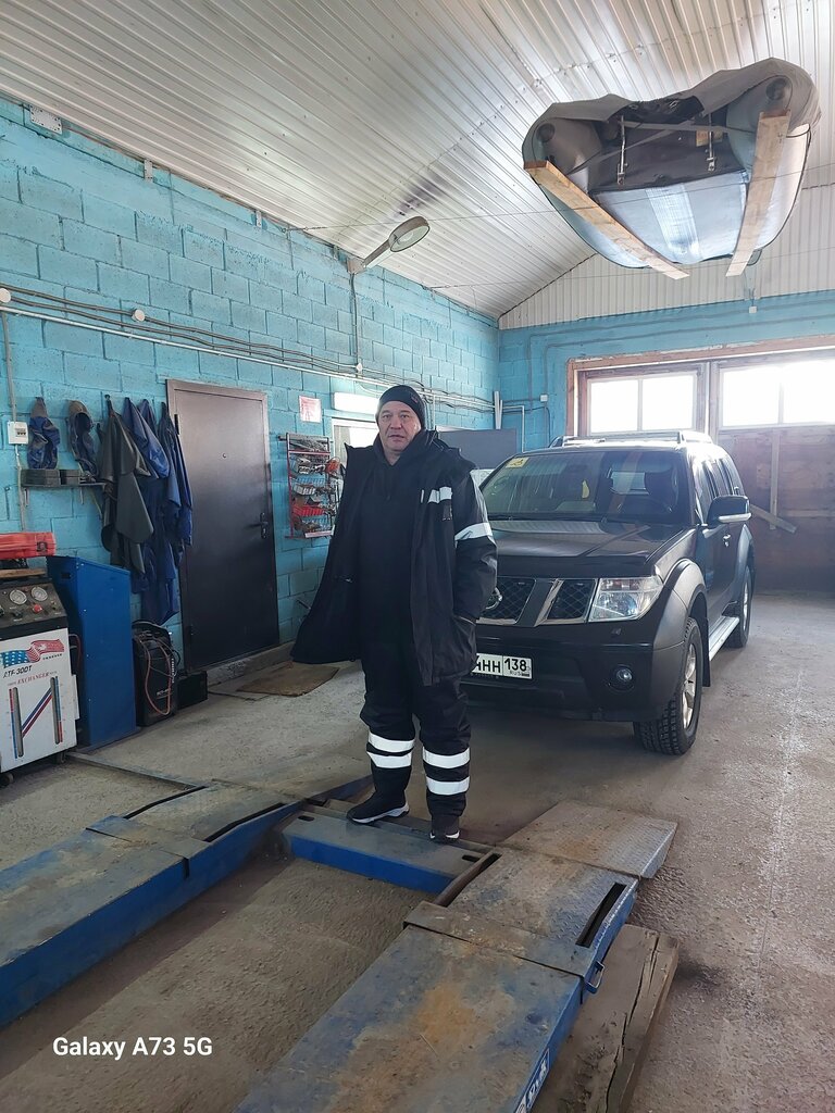 Otomobil servisi AutoCar, İrkutskaya oblastı, foto