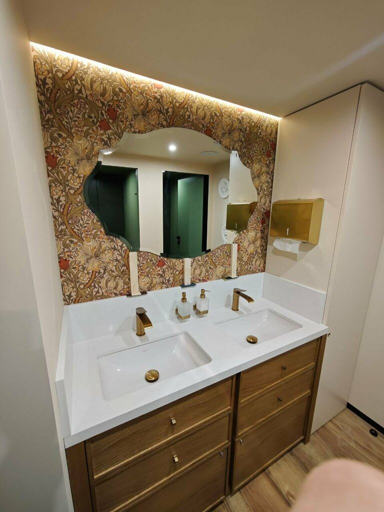 Cam ve cam ürün üreticisi Стеклолидер, Şçolkovo, foto