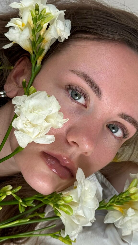 Kaş ve kirpik salonu Салон бровей и ресниц, Yalta, foto