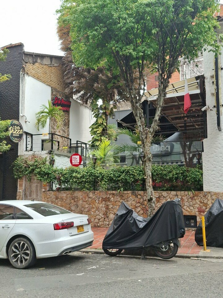 Pizzacılar La bella pizza, Cali, foto