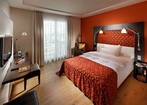 Parkhotel Stuttgart Messe - Airport (Filderbahnstraße No:2, Leinfelden-Echterdingen), otel  Leinfelden‑Echterdingen'dan
