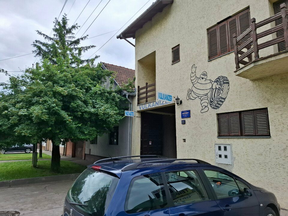 Otomobil servisi Autoservis Damjanov, Novi Sad, foto