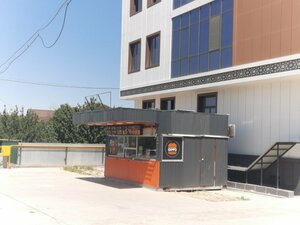Gippo (Malkoraev kóshesі No:28), fast food  Çimkent'ten (Şımkent'ten)