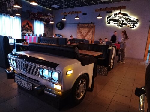 Kafe Garage, Velsk, foto