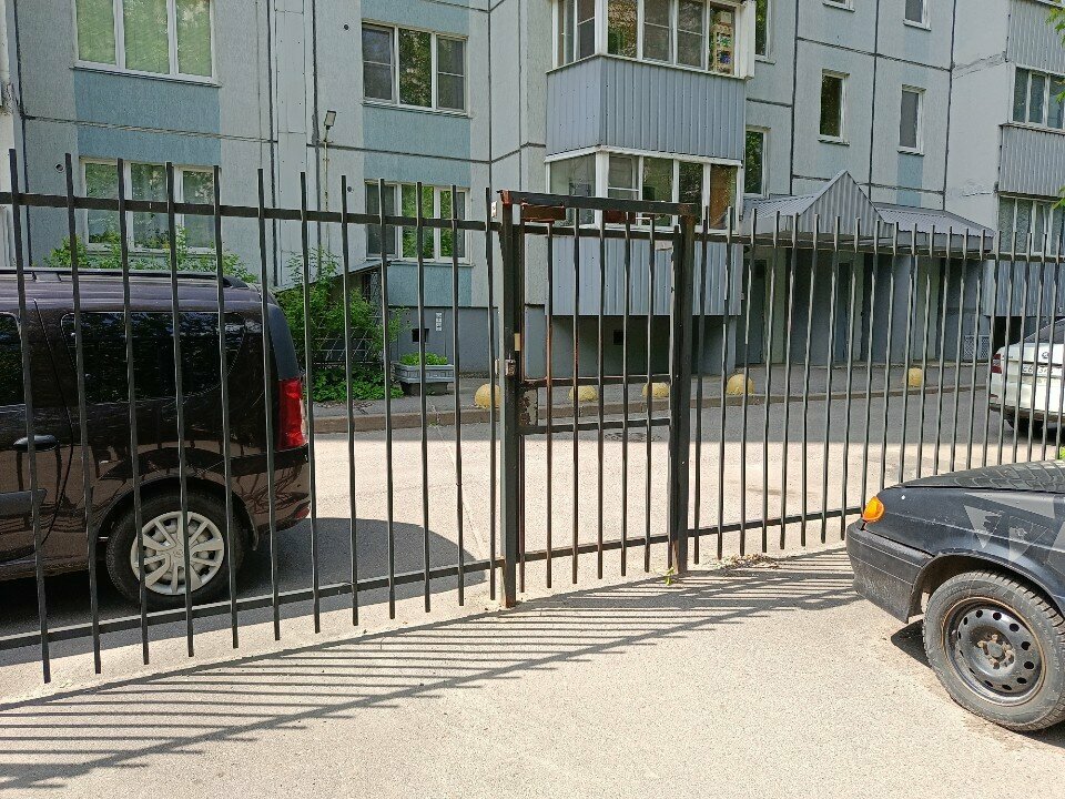 Bina, site yönetimi TSZh Okkervil, 18, Saint‑Petersburg, foto