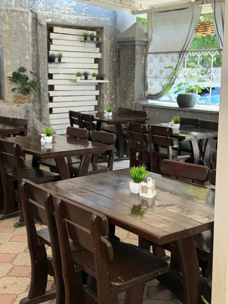 Kafe Бегемот, Yevpatorya, foto