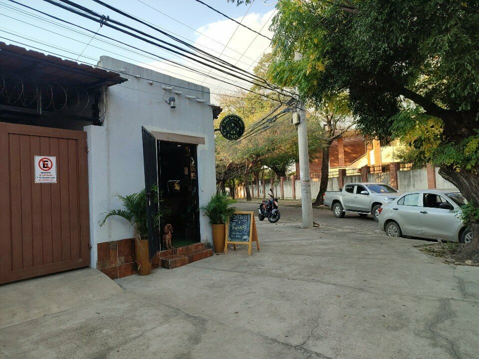 Kafe Esênsia Do Cafe, Santa‑Krus, foto