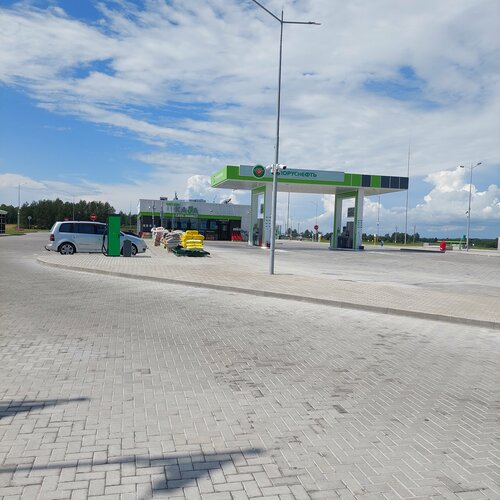 Benzin istasyonu Belorusneft, Vitebskaya oblastı, foto