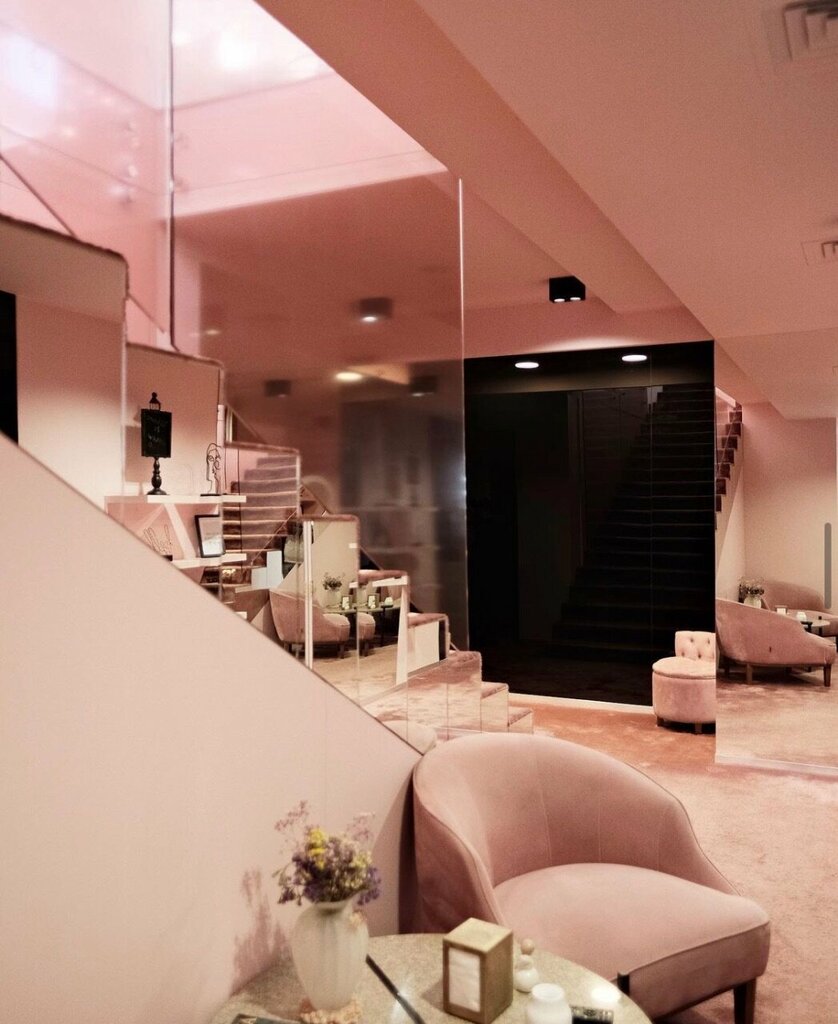 Manikür-pedikür Brow Up Total Look, Erivan, foto