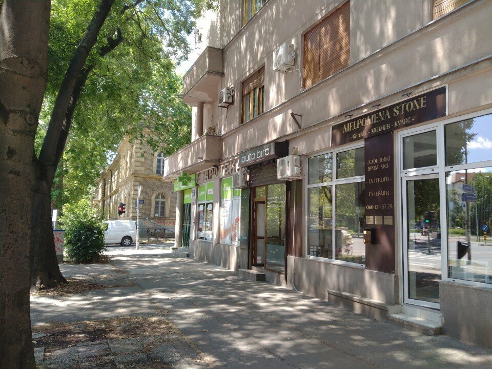 Cenaze hizmetleri Melpomena Stone, Novi Sad, foto