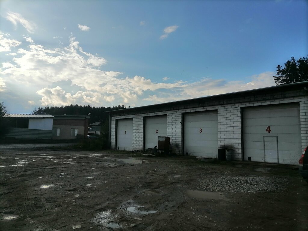 Otomobil servisi UralTekhTsentr, Beriozovski, foto