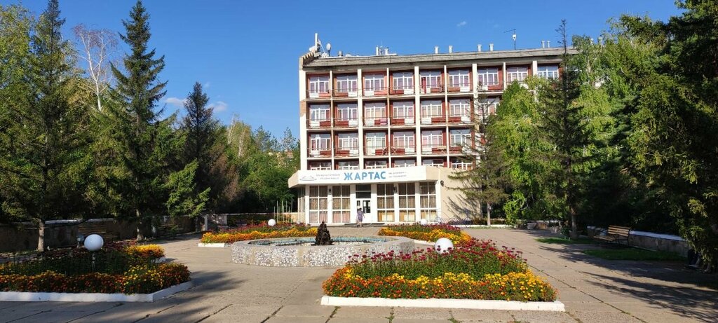 Termal otel Zhartas Sanatorium, Karağandı eyaleti, foto