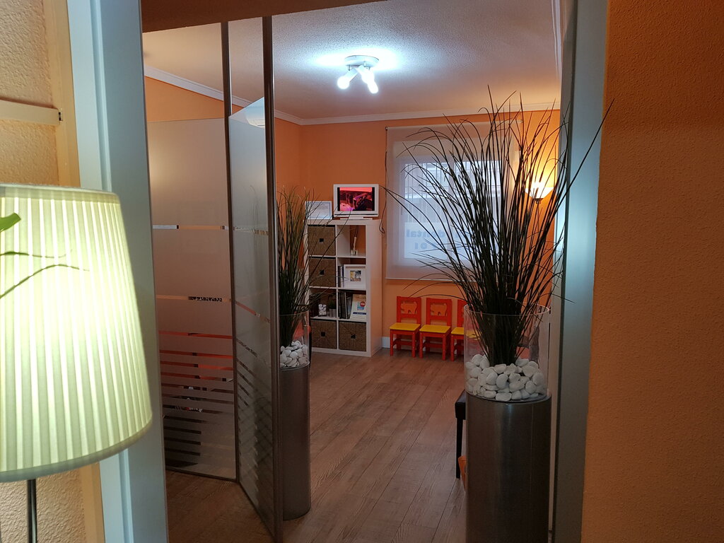 Özel ağız ve diş sağlığı klinikleri ve muayenehaneleri Clínicas Dentales Dres. Echeverría, Madrid, foto