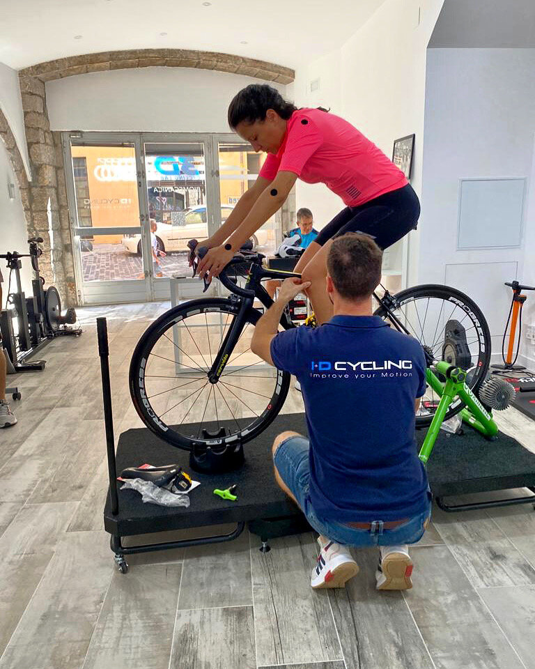 Alternatif tıp merkezleri 3D Cycling Lab, Girona, foto