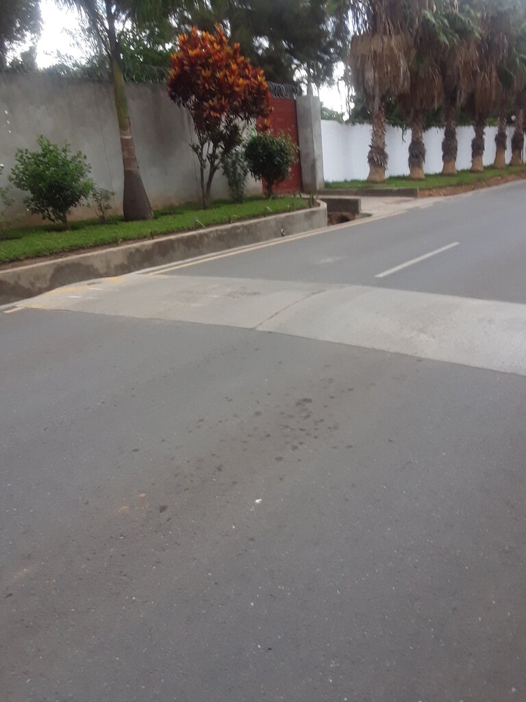 Emlak ofisi Mangani Ziko, Lusaka, foto