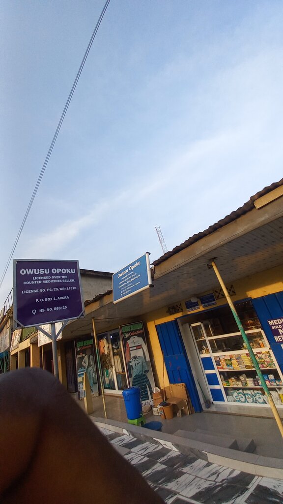 Medikal ürün mağazası Owusu Opoku, Akra, foto