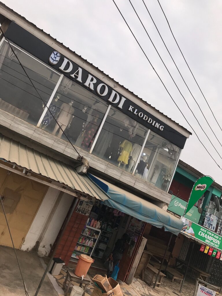 Giyim mağazası Darodi klodding, Dünya, foto