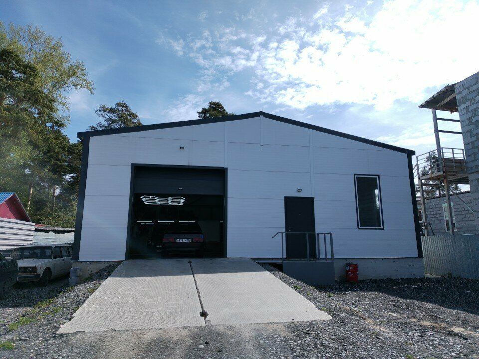 Otomotiv aydınlatma Led Garage 66, Yekaterinburg, foto