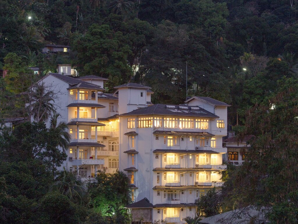 Otel Oak Ray Serene Garden Hotel, Kandy, foto