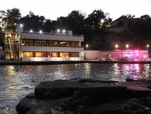 Deniz Kulübü Plajı (Zonguldak, Zonguldak Merkez , Yayla Mah., 100. Yıl Gezi Yolu Sok., 51), restoran  Zonguldak'tan