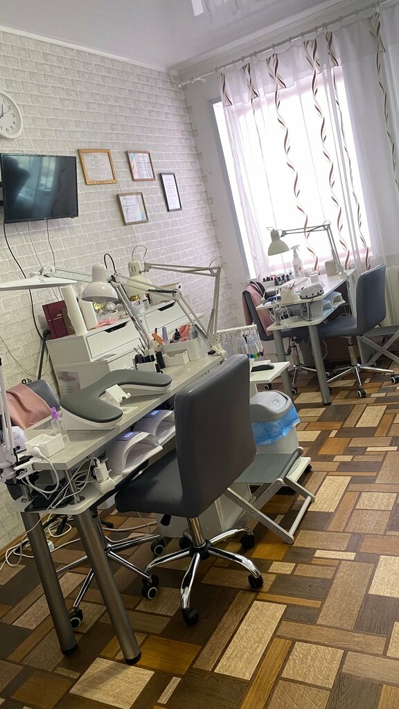 Manikür-pedikür Agat Beauty, Verhniaya Salda, foto