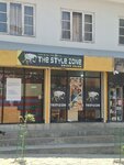The stylezone unisex salon (Chabahil Ganesh Marg No:164, Ward 7), kuaförler  Katmandu'dan