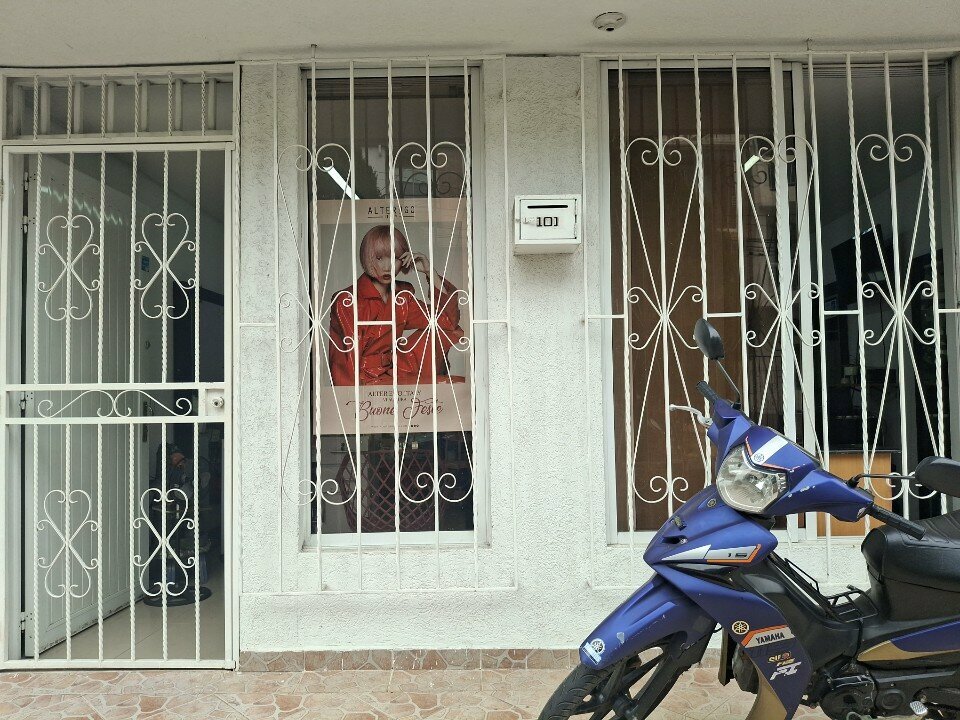 Kuaförler Santana Hair Style, Cali, foto