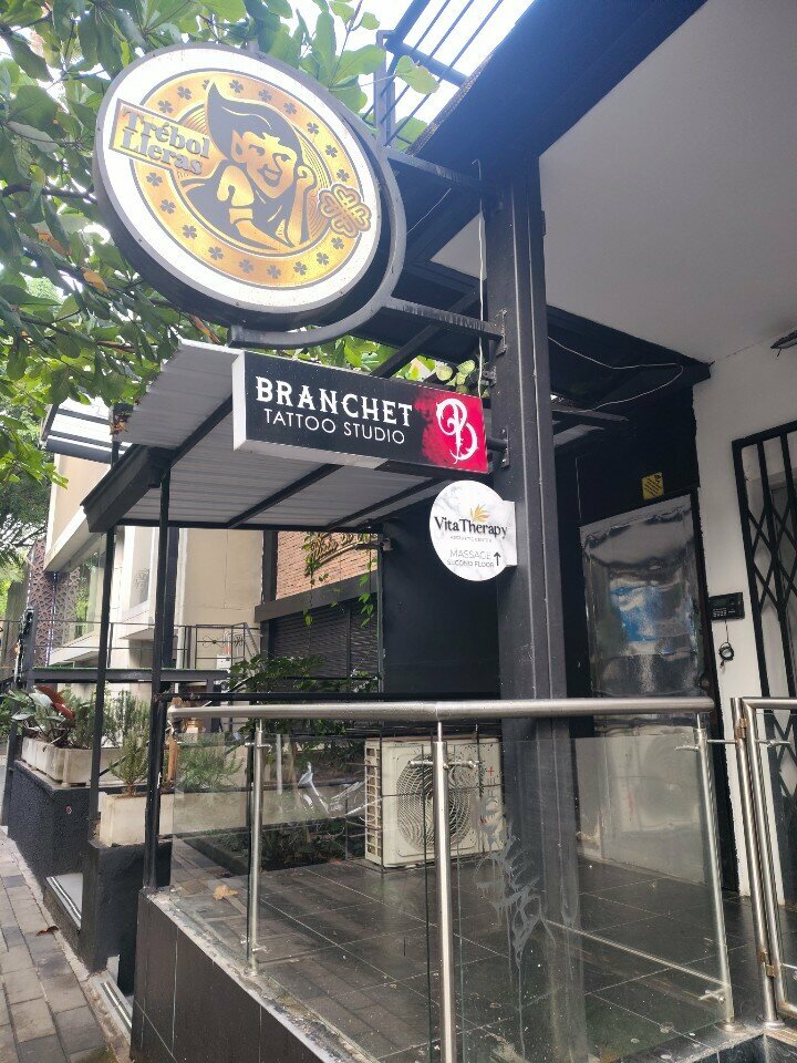 Dövmeciler Branchet Tattoo Studio, Medellin, foto