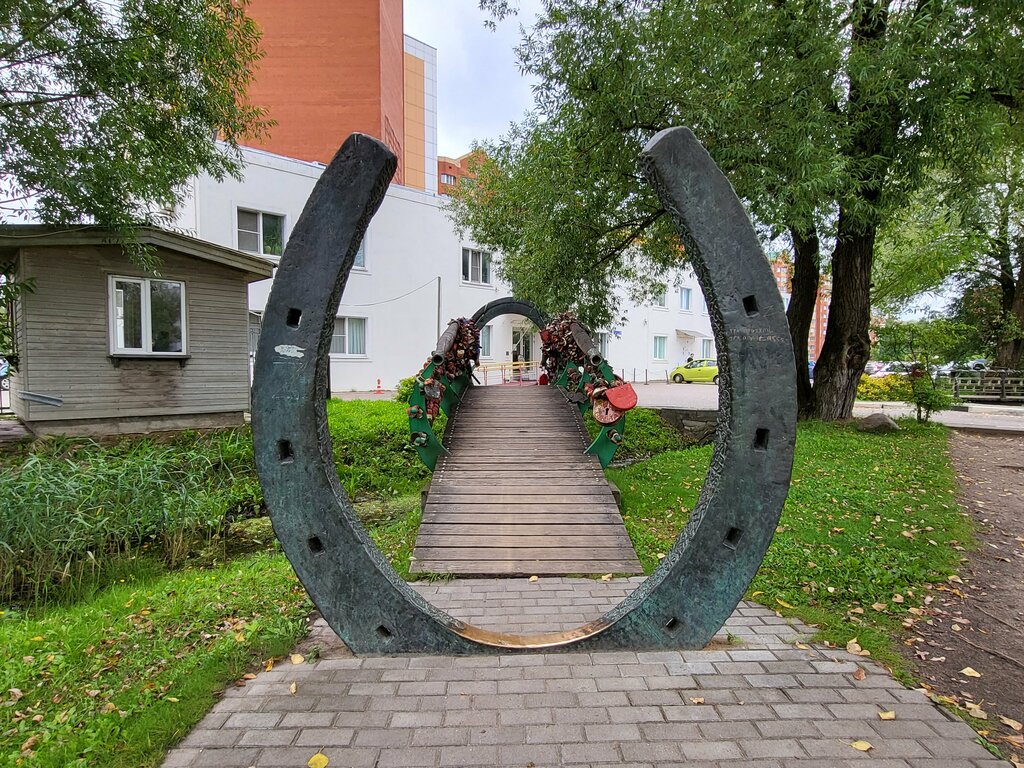 Dekorasyon ve süsleme, onur panosu Мост молодожёнов, Dmitrov, foto