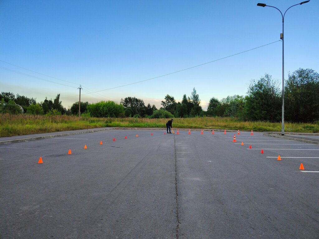 Geri dönüşüm merkezleri Контейнер для сбора шин, Cherepovets, foto