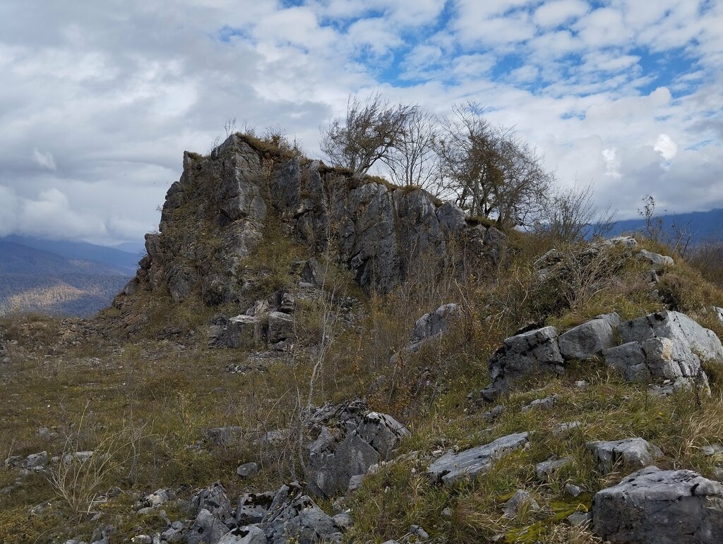 Turistik yerler Доломитовый Карьер, Tquarchal Bölgesi, foto