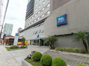 Ibis budget Curitiba Centro (Estado do Paraná, Curitiba), otel  Curitiba'dan