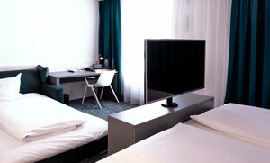 Dorint Hotel Düren (Moltkestraße No:38, Düren), otel  Düren'den