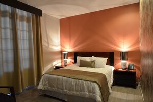 Camino Plaza (Department of Cochabamba, Provincia de Cercado, Cochabamba, Calle Juan Huallparimachi), otel  Cochabamba'dan
