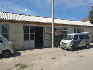 Service station (Erýlіk kóshesі No:24, Shymkent), otomobil servisi  Çimkent'ten (Şımkent'ten)