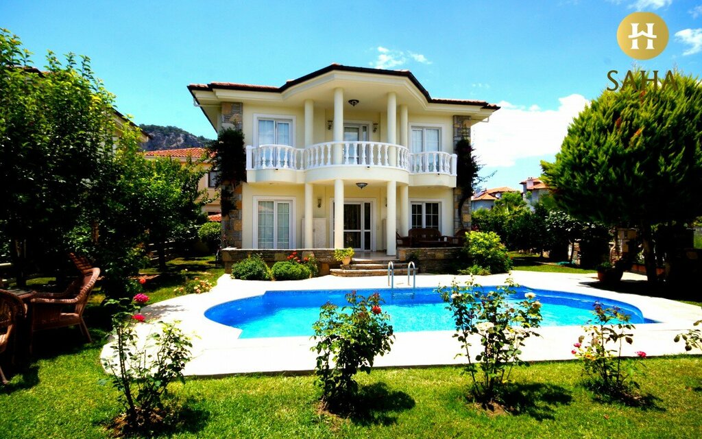 Emlak ofisi Saha Gayrimenkul, Ortaca, foto