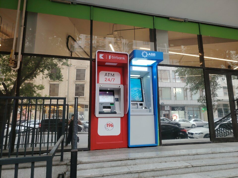 ATM'ler Birbank, Bakü, foto