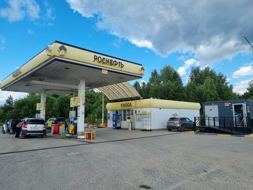 Benzin istasyonu Rosneft, Arhangelskaya oblastı, foto