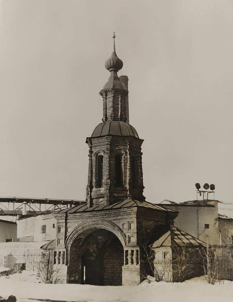Turistik yerler Святые ворота в церковь Иоанна Предтечи, Yaroslavl, foto